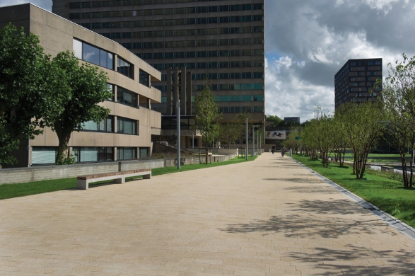 Overrijdbare banden met gitruittegels