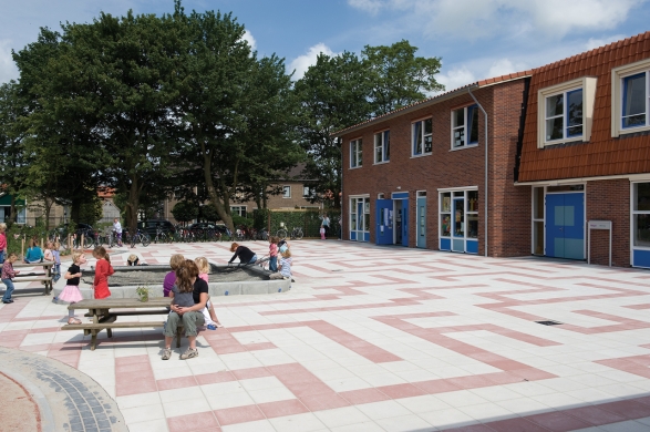 Inrichting Schoolplein De Peppel